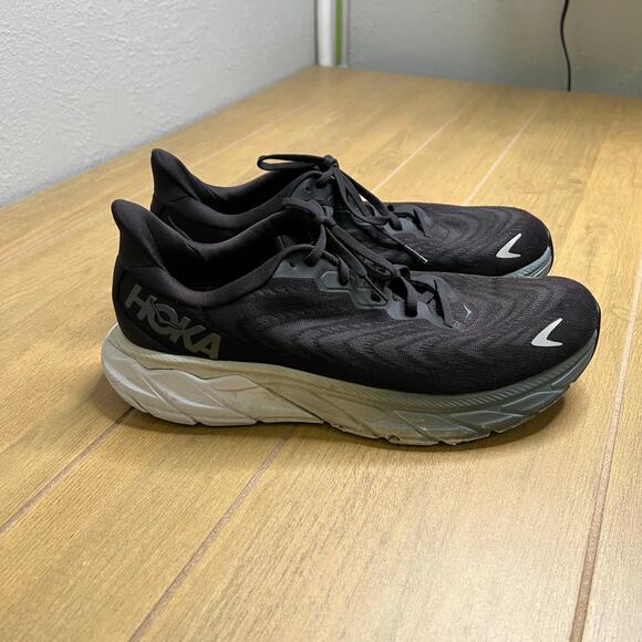 Hoka One One | Shoes | Hoka Arahi 6 Running Shoes Mens 1d Black White ...